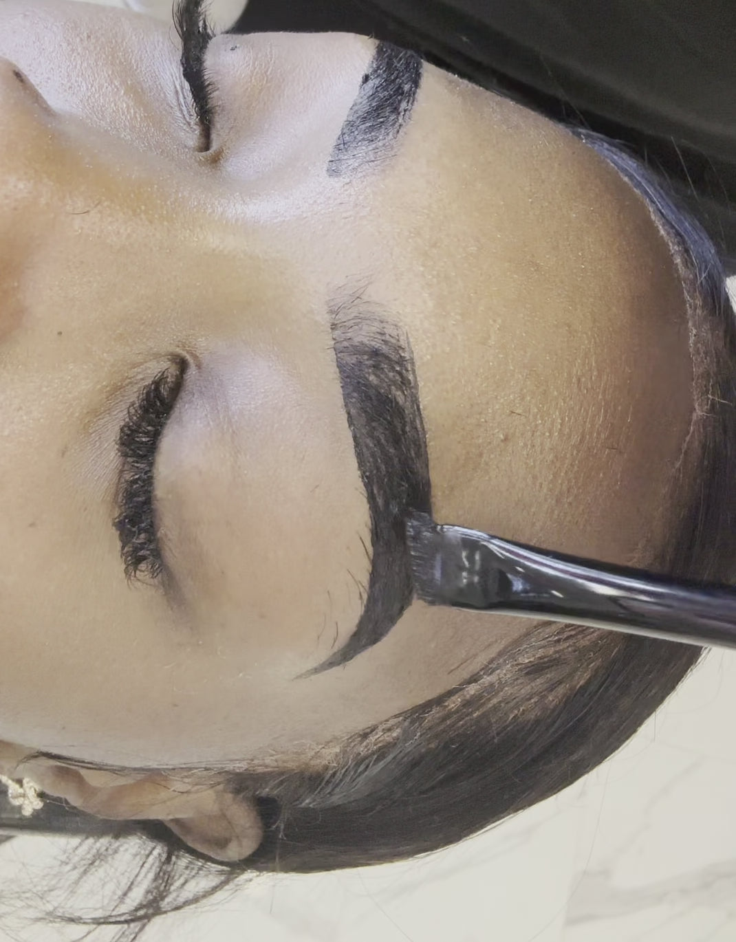 Vee Brow – VeeBrow